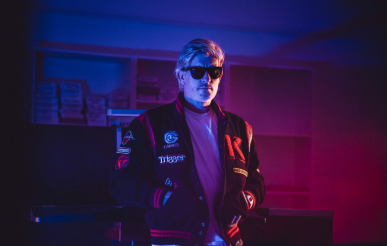 "Nightcall" de Kavinsky bat des records sur Shazam ! • Fréquence 3
